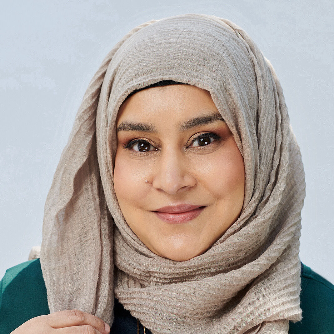 The Proudest Blue: A Story of Hijab and Family by Ibtihaj Muhammad, S ...